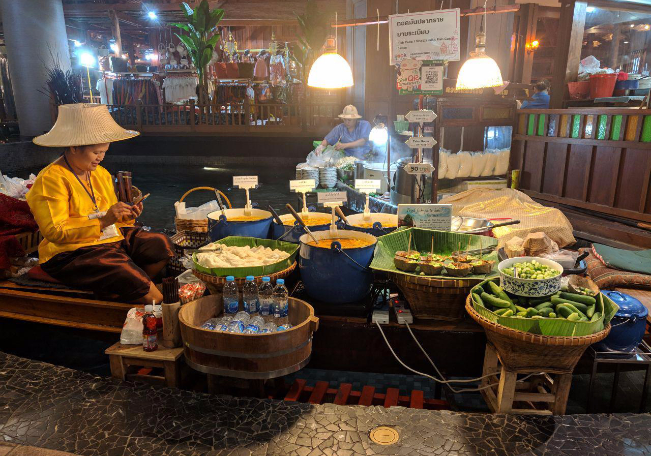 Exploring IconSiam