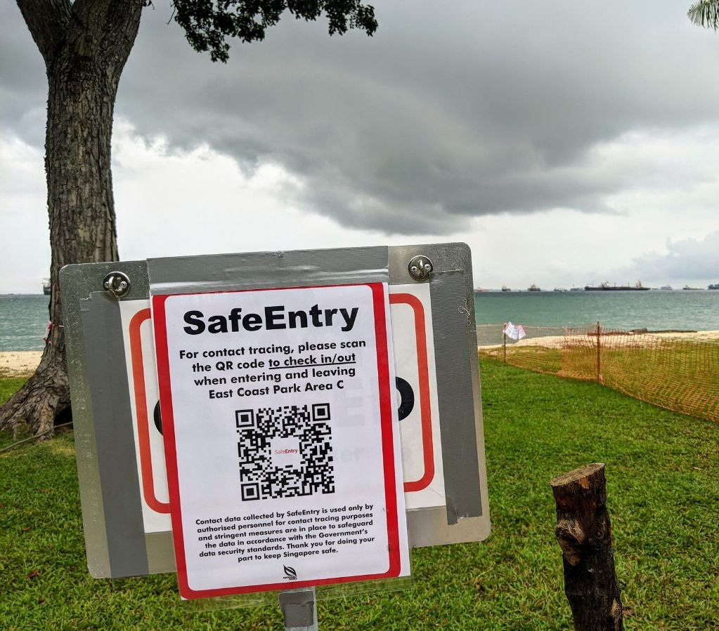 Safely Enter with SafeEntry!